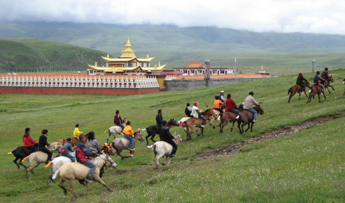 Water-splashing Festival in Xishuangbanna (12 days) | NAVO Tour
