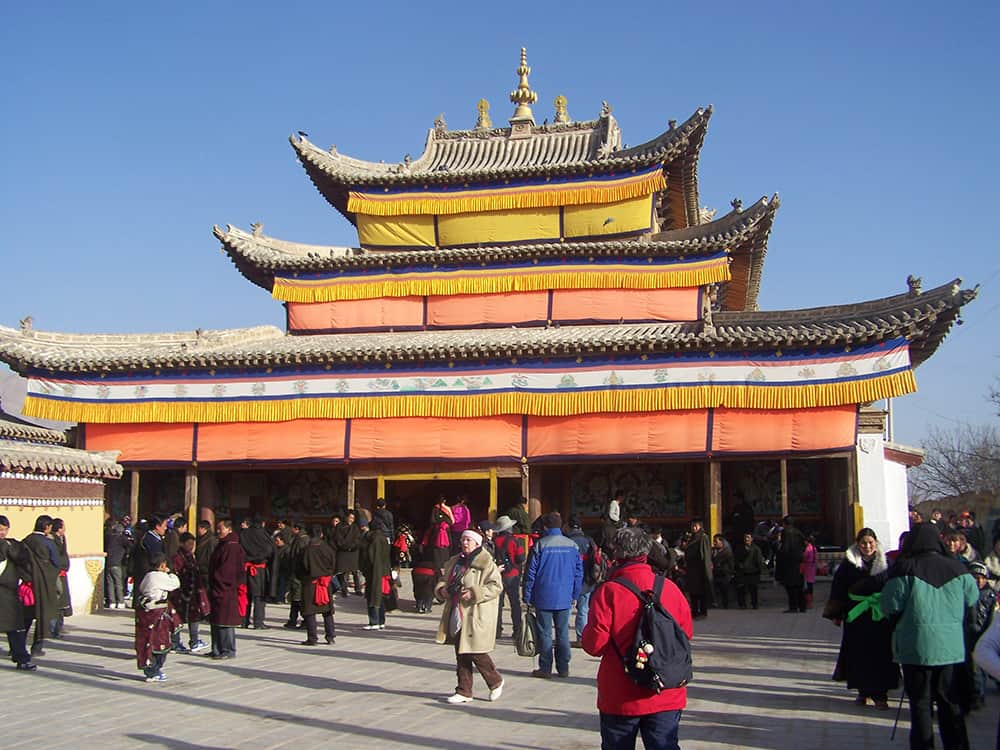 Repkong - Tibetan New Year (Longwu Temple - Badain Jaran Desert, 13 ...