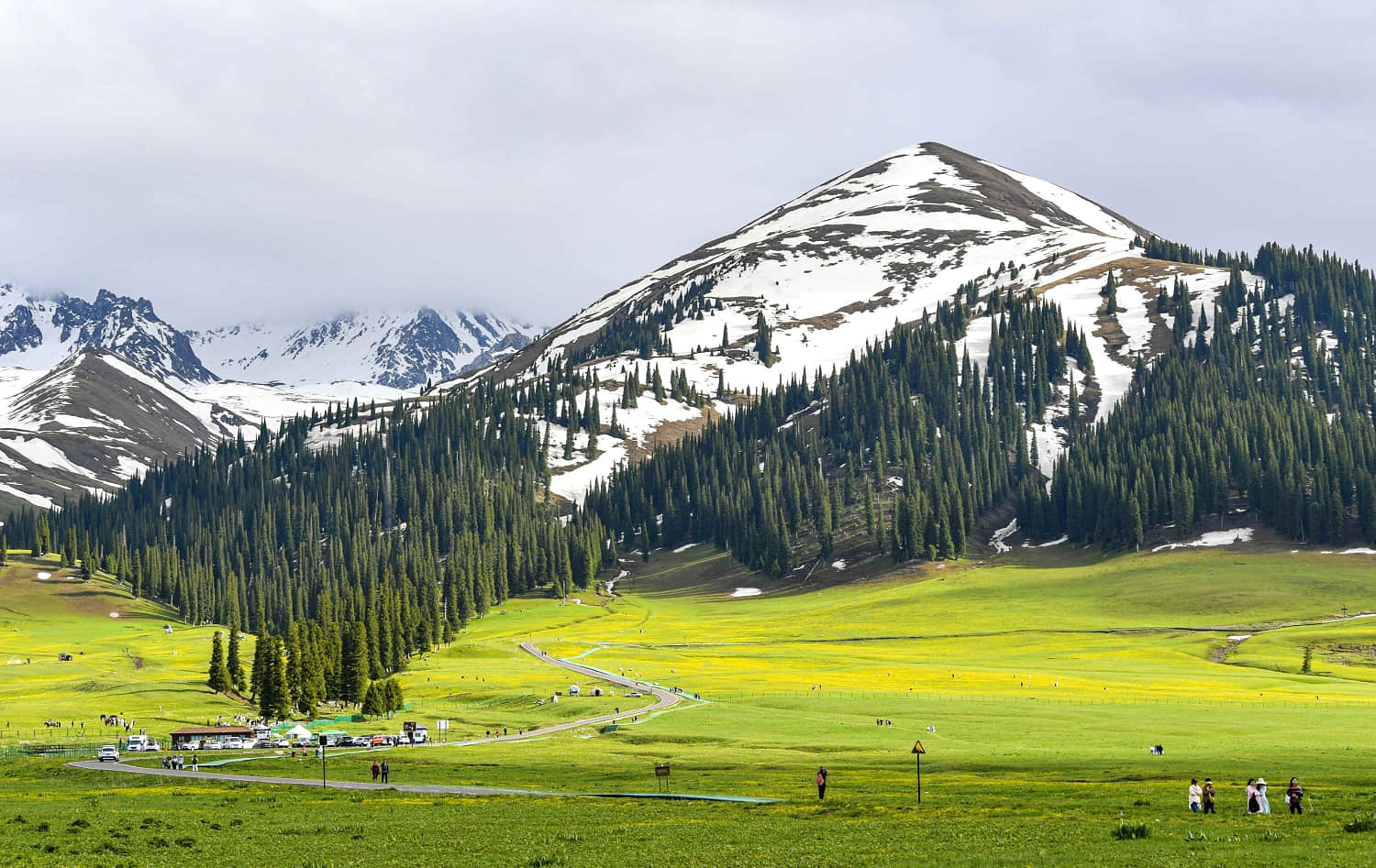 Top 15 Must-Visit Destinations for a Winter Road Trip in Xinjiang ...